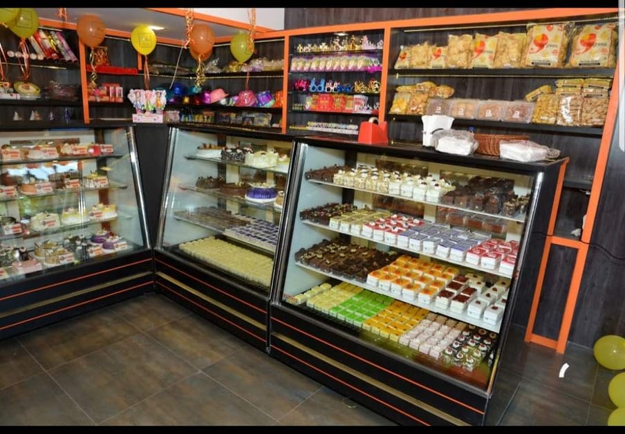 This Bakery Offers Cakes, Pastries & Party Props Too | LBB