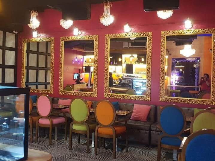 This Andheri West Cafe Serves Delish Fare & Has Pretty Interiors | LBB