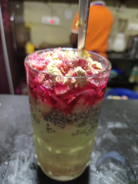 Hotel Sagar: A Place For Quick Bites And Amazing Mango Milkshake | LBB