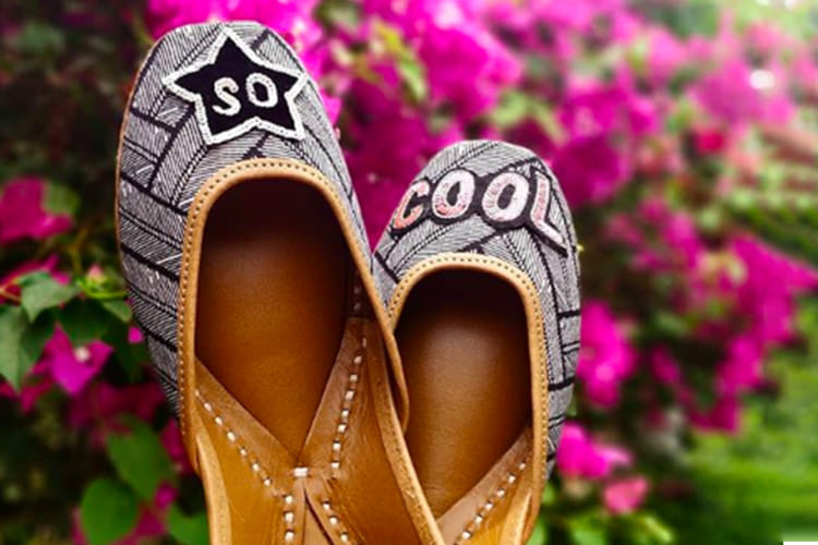Most Comfortable Juttis For This Wedding Season