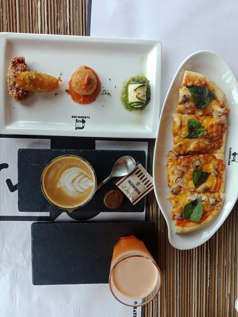 Cardboard Restaurant In BKC Is A Must-Try I LBB, Mumbai