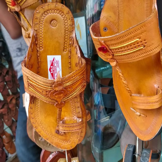 Kala Chappals | LBB