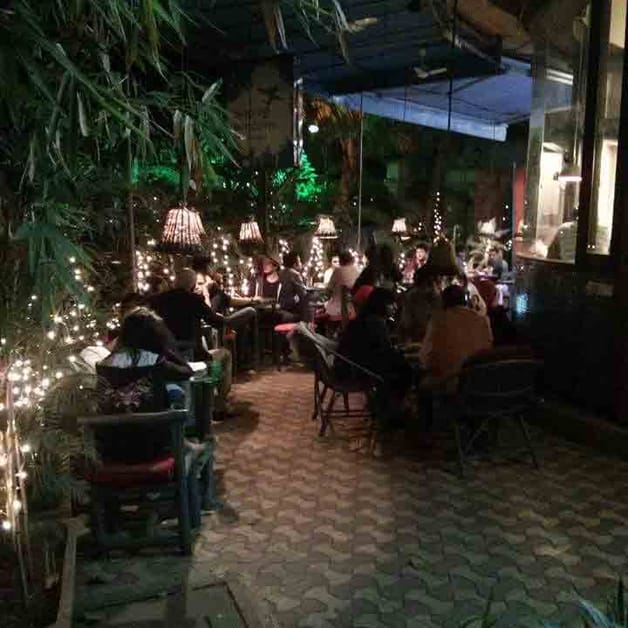 Coffee, Comics And More At Leaping Windows | LBB, Mumbai