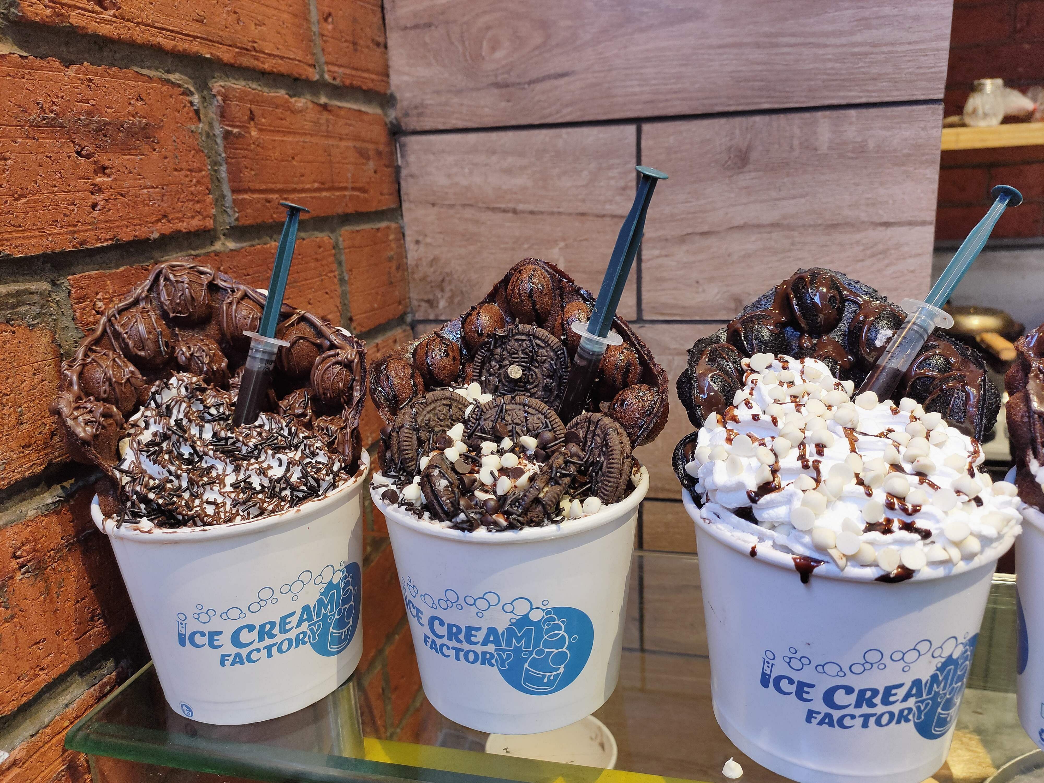 Sweet Cravings Head To This Ice Cream Factory In Bandra LBB
