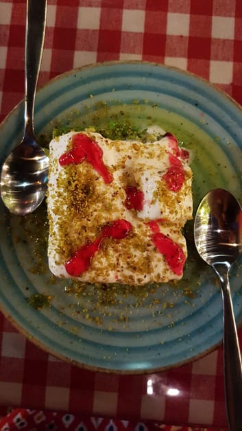Visit This Restaurant In Bandra For Authentic Arabic Cuisine! | LBB