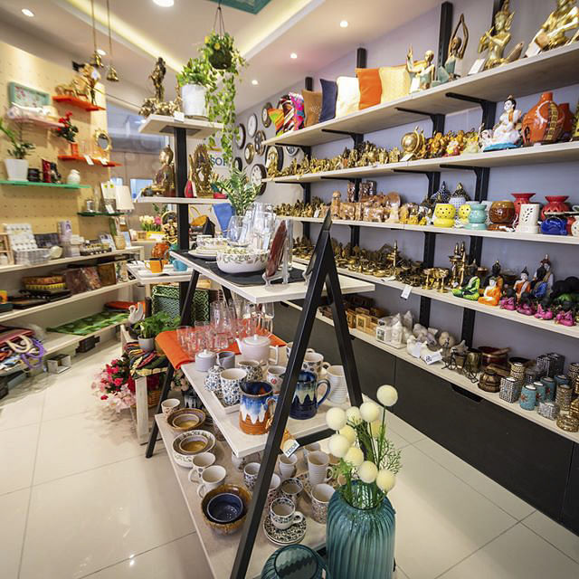 Home accent stores near me store