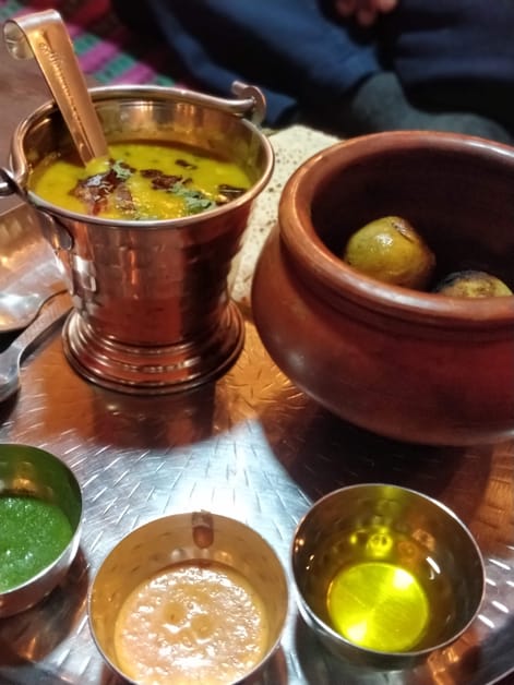 Treat Yourself To Daal Baati & Litti Chokha At Swadeshi! | LBB