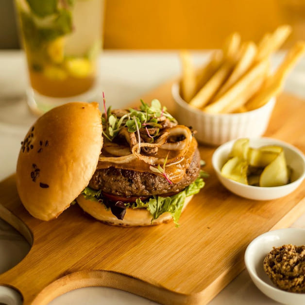 Order Online Salads & More At Cafe Reed, Gurgaon | LBB Delhi