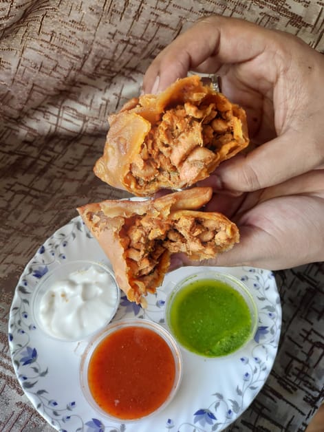 Check Out The Crazily Yummy Fusion Samosa Here! | LBB