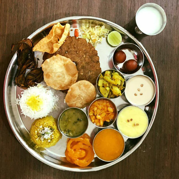 12 Maharashtrian Veg Thalis In Pune That You Must Have | LBB