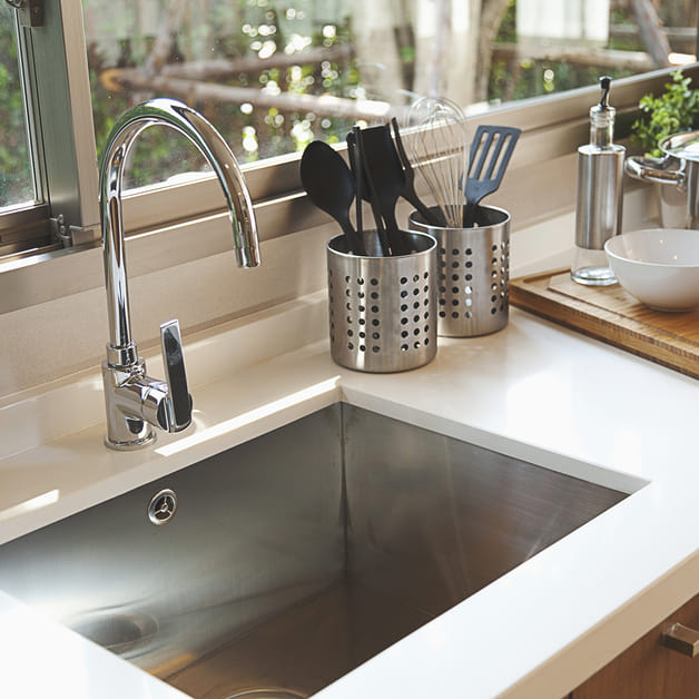 8 Best Kitchen Sink Brands To Invest In For 2024 | LBB