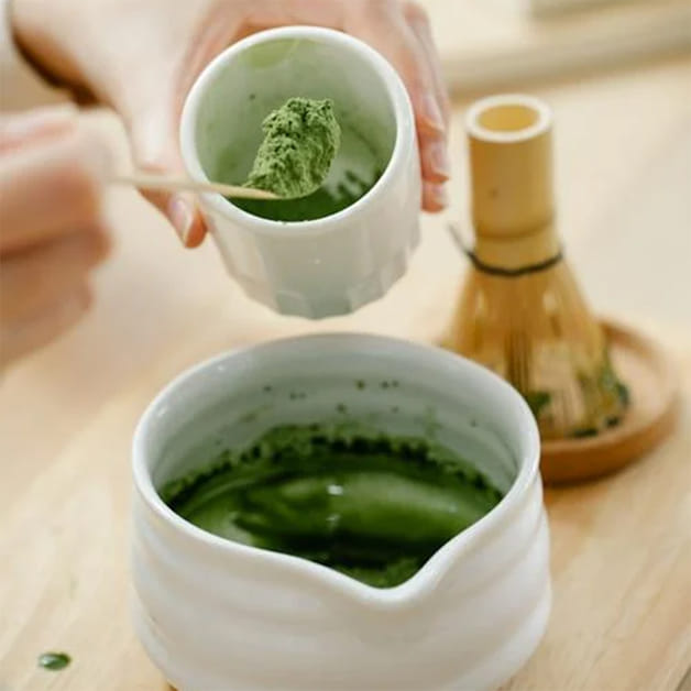 8 Best Matcha Powders For Making Lattes, Desserts & Lots More | LBB