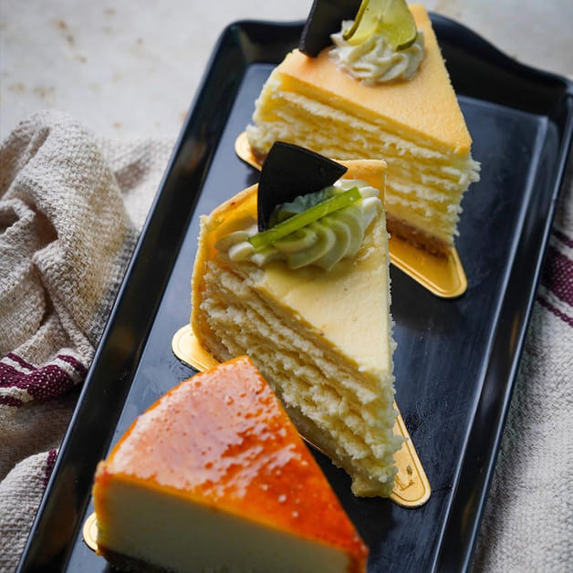 What To Eat At Candies Bandra | LBB, Mumbai