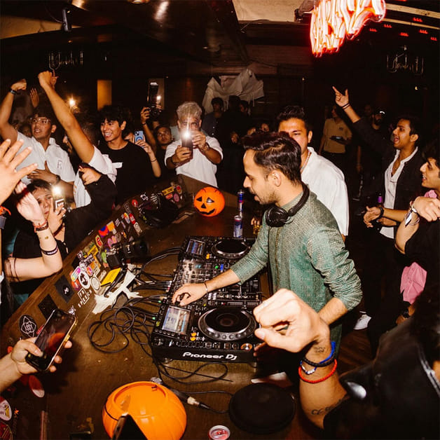 Best New Year's Eve 2025 Parties Happening In Delhi | LBB