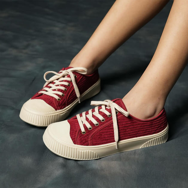 8 Shoe Trends That'll Make Waves In 2025 | LBB