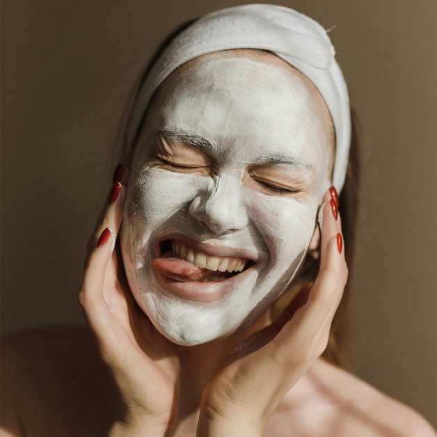 10 Best Clay Masks For Acne-Prone Oily Skin | LBB