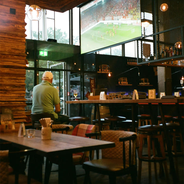 10 Sports Bars In Pune To Enjoy The IPL Screening | LBB