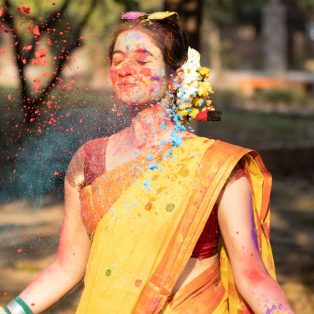 9 Holi Outfit Ideas For All Kinds Of Looks | LBB